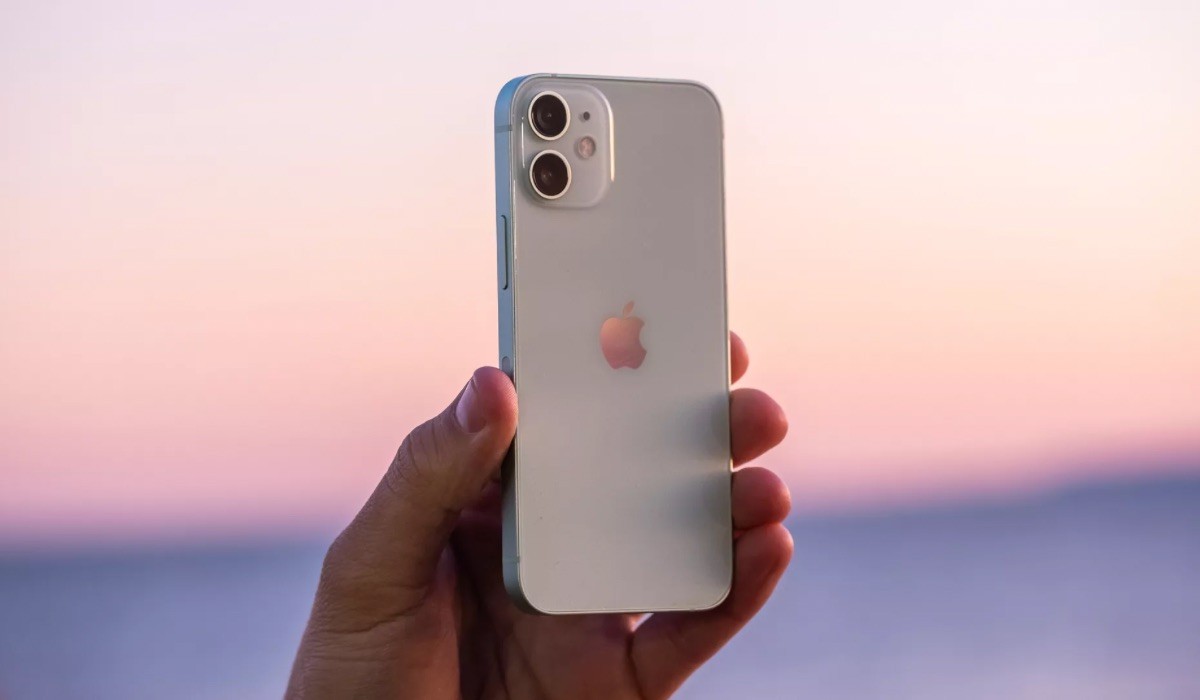 Hp iPhone Ukuran Kecil Apa Saja?